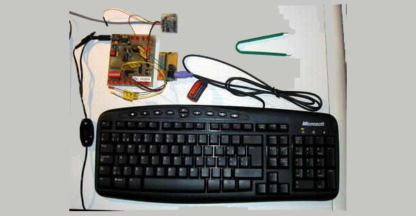 PICMICRO PC KEYBOARD INTERFACES PIC16C74 PIC16F84 PIC16F77